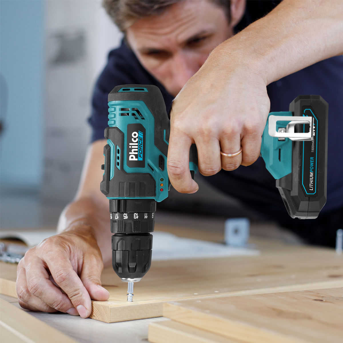 Parafusadeira Philco PPF21M Maleta + Fenda e Philips 21V - Loja Oficial ...